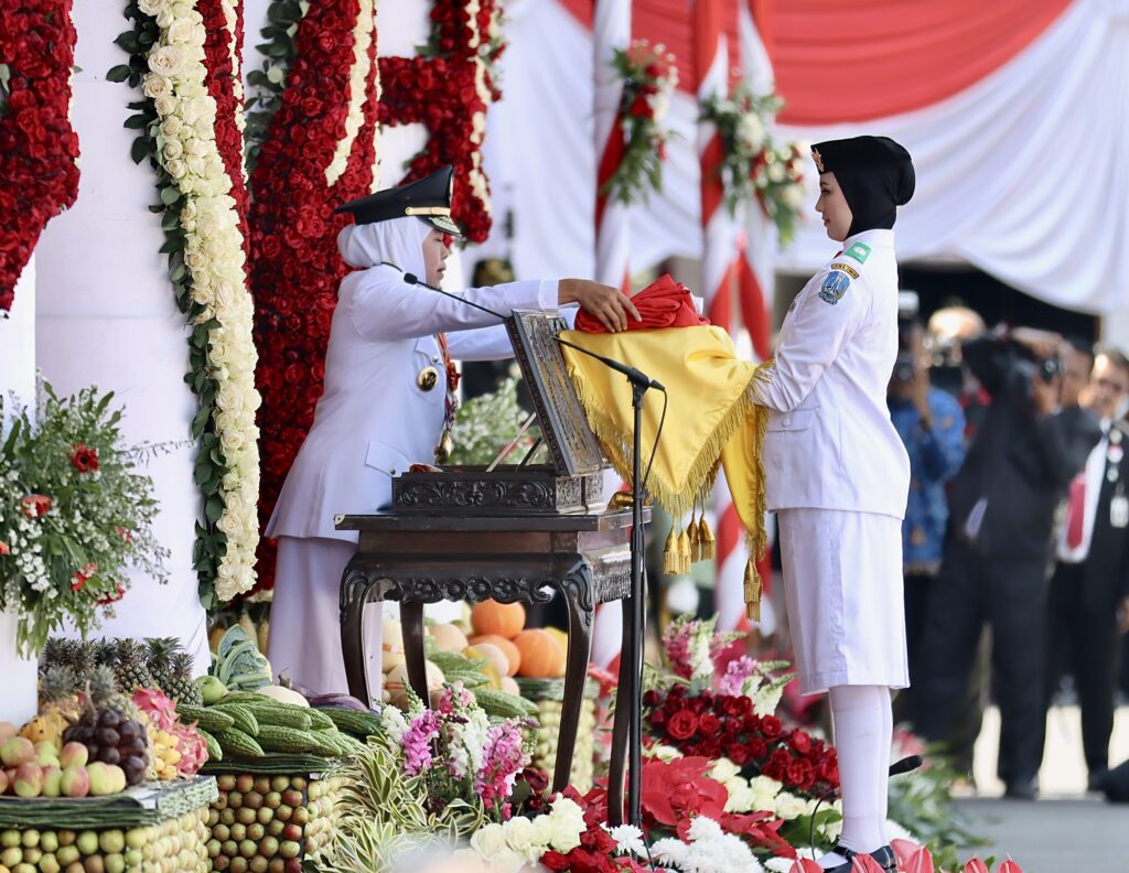 Upacara HUT RI ke-78 Jatim di Grahadi Sarat Makna dan Semarak Budaya - Arekmemo.com